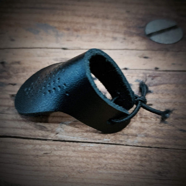 Leather Sashiko Thimble | Shop Now | Tribe Yarns, London - tribeyarns