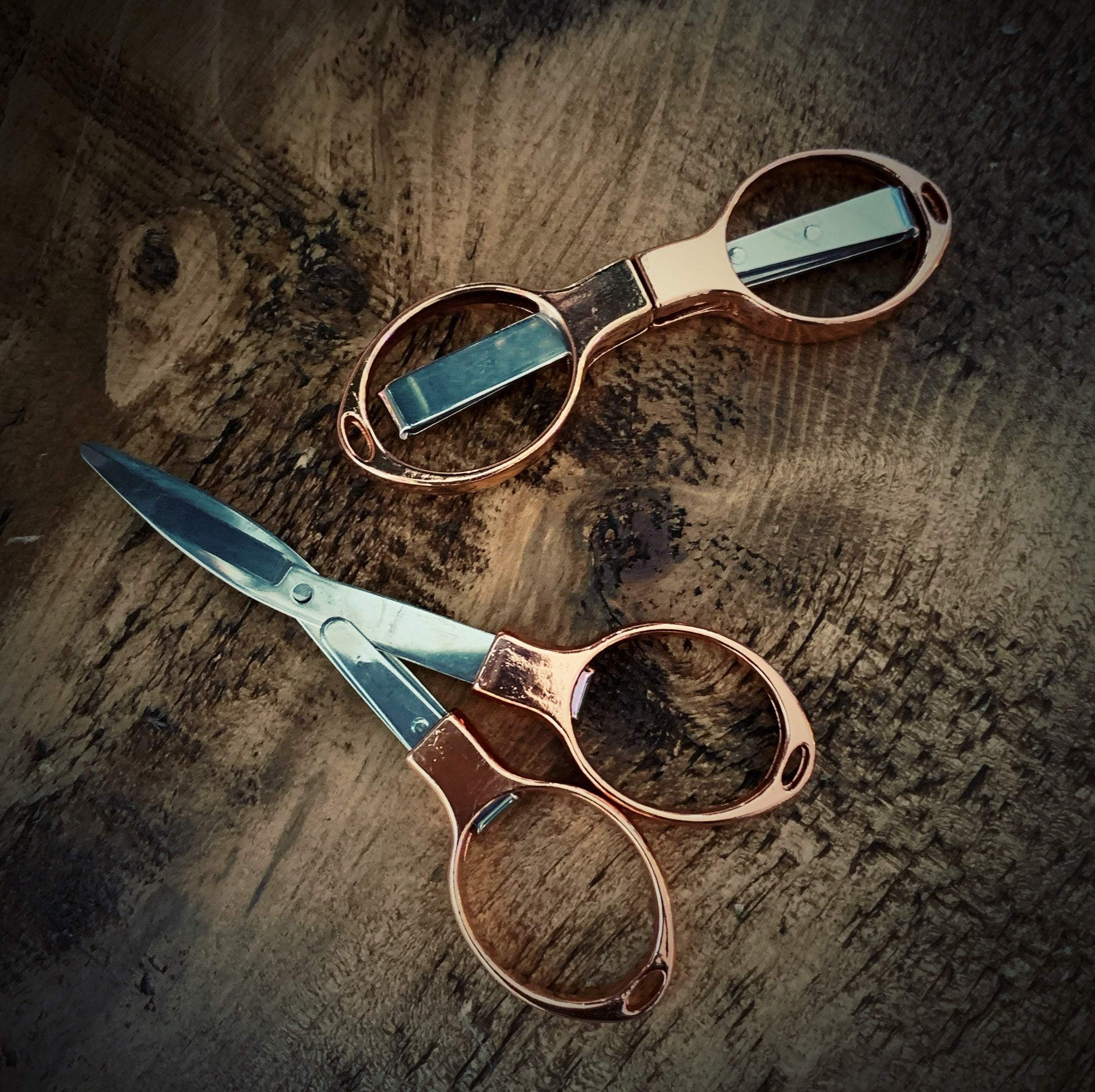 Rose Gold 10cm Folding Scissors | Tribe Yarns, London - tribeyarns